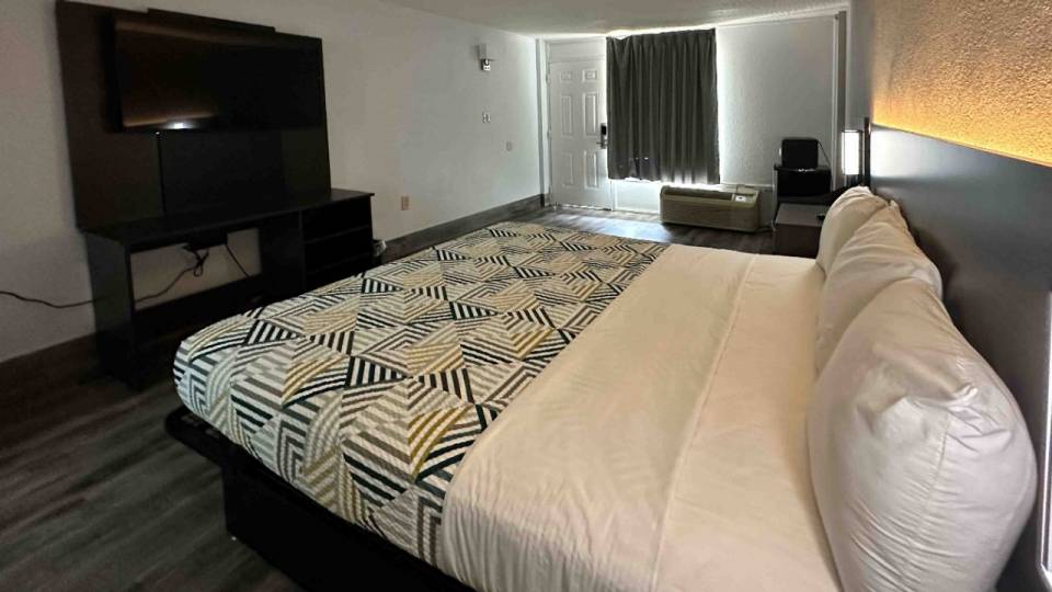 Motel 6 | Book Now and Save on Your Next Stay