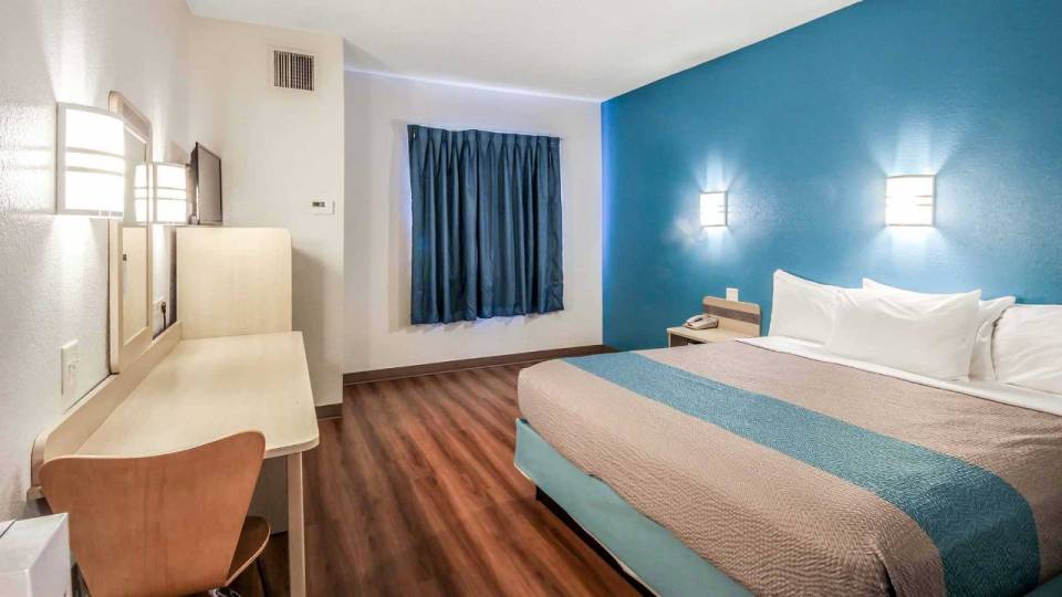 Motel 6 | Book Now and Save on Your Next Stay