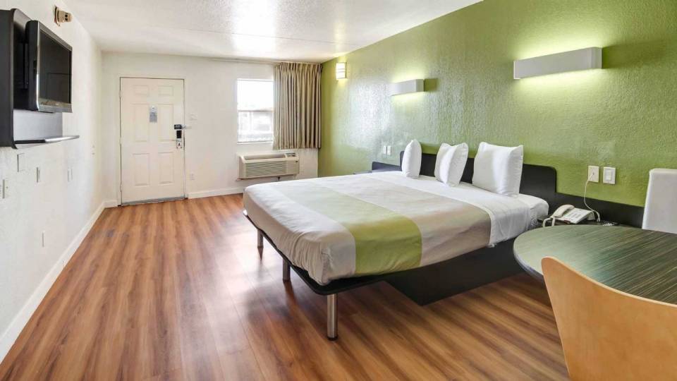 Motel 6 | Book Now and Save on Your Next Stay