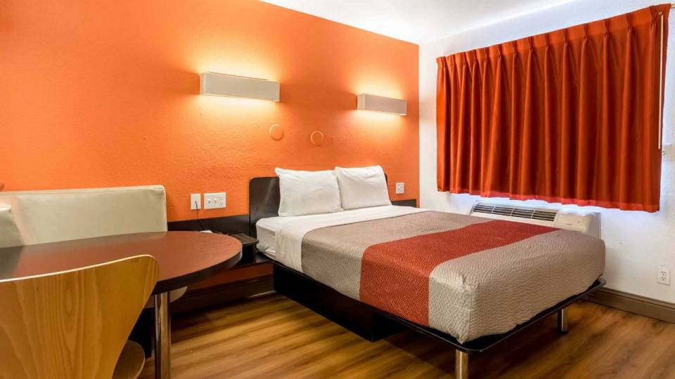 Motel 6 | Book Now and Save on Your Next Stay