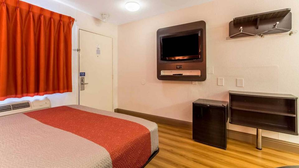 Motel 6 | Book Now and Save on Your Next Stay