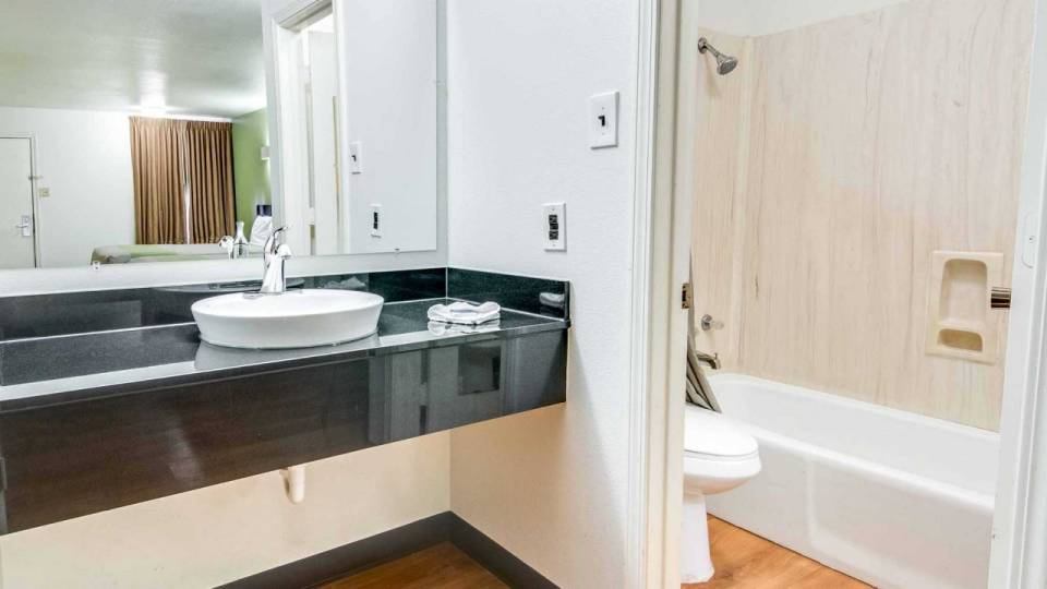 Motel 6 | Book Now and Save on Your Next Stay