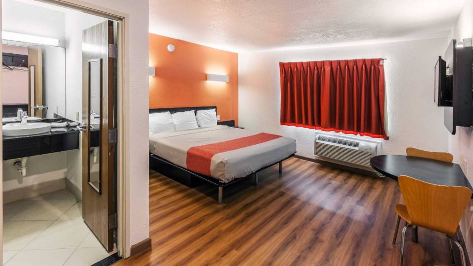 Motel 6 | Book Now and Save on Your Next Stay