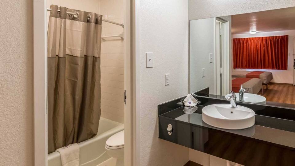 Motel 6 | Book Now and Save on Your Next Stay