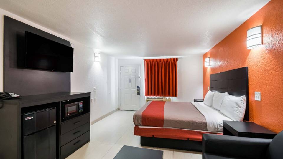 Motel 6 | Book Now and Save on Your Next Stay