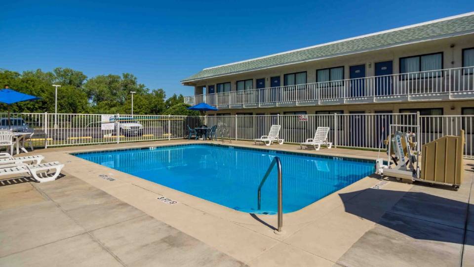 Motel 6 | Book Now and Save on Your Next Stay