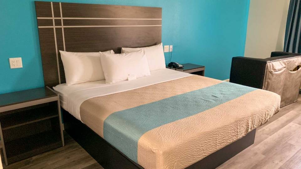 Motel 6 | Book Now and Save on Your Next Stay