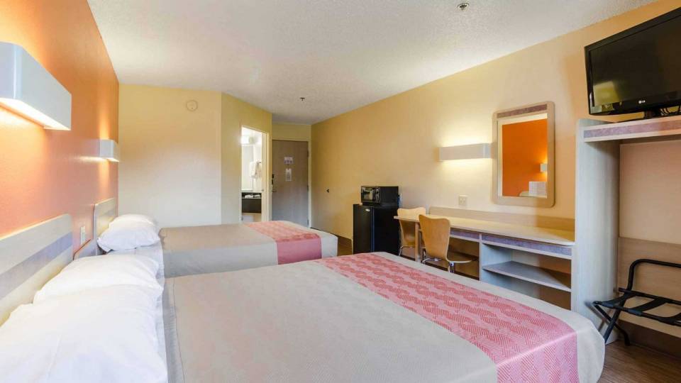 Motel 6 | Book Now and Save on Your Next Stay