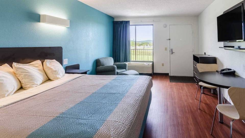 Motel 6 | Book Now and Save on Your Next Stay