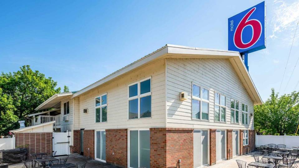 Motel 6 | Book Now and Save on Your Next Stay
