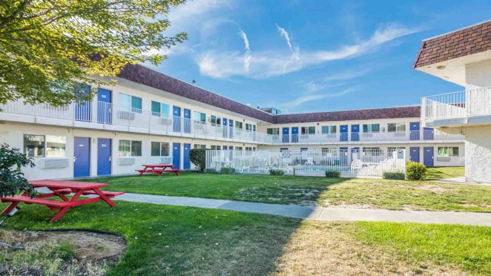 Motel 6 | Book Now and Save on Your Next Stay