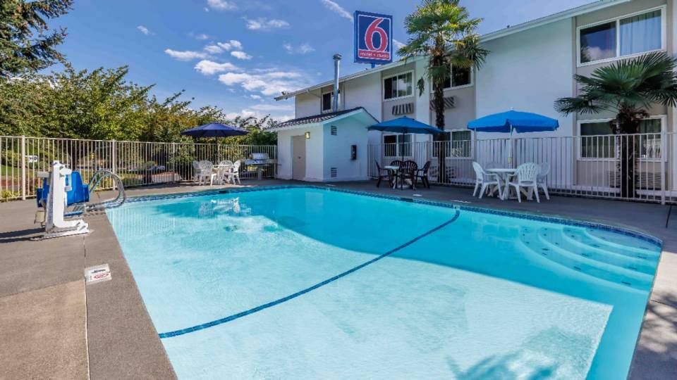 Motel 6 | Book Now and Save on Your Next Stay