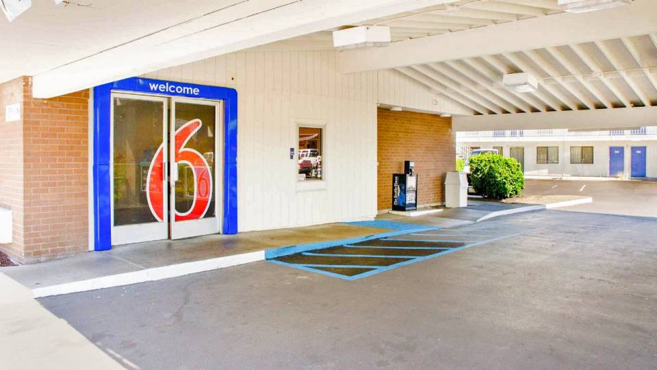 Motel 6 | Book Now and Save on Your Next Stay