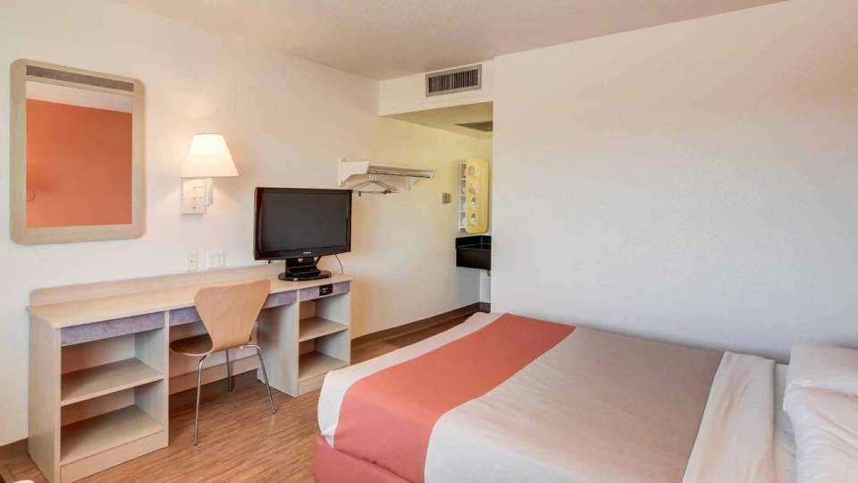 Motel 6 | Book Now and Save on Your Next Stay