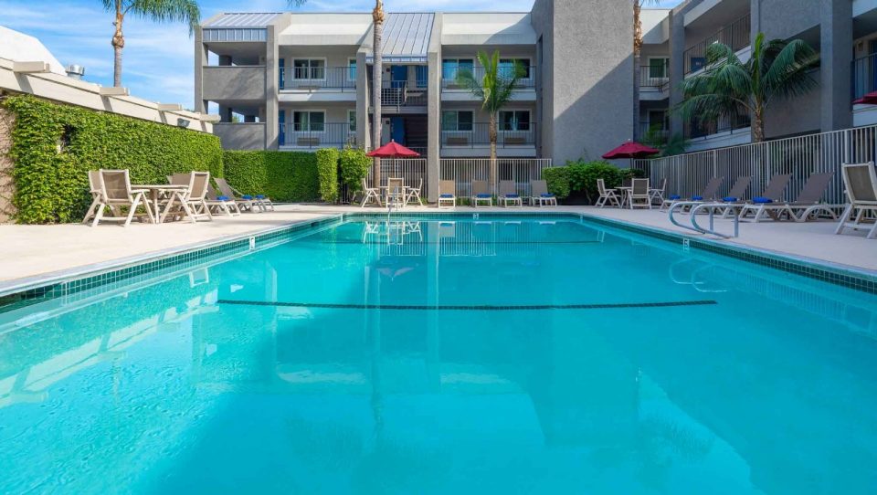 Motel 6 Anaheim Maingate Beach | Budget Beach Motel